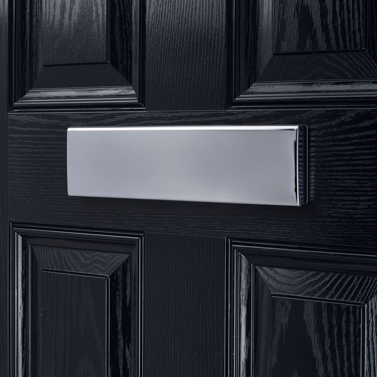 Yale launches new Postmaster TS008 Slim Letterplate | Yale