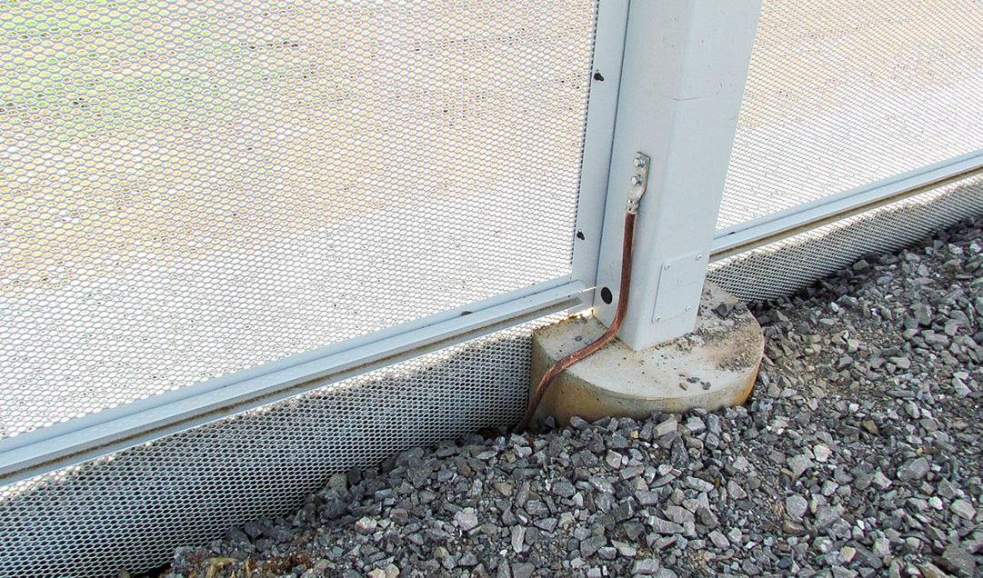 Groundable Fence for Power Utility | Ameristar