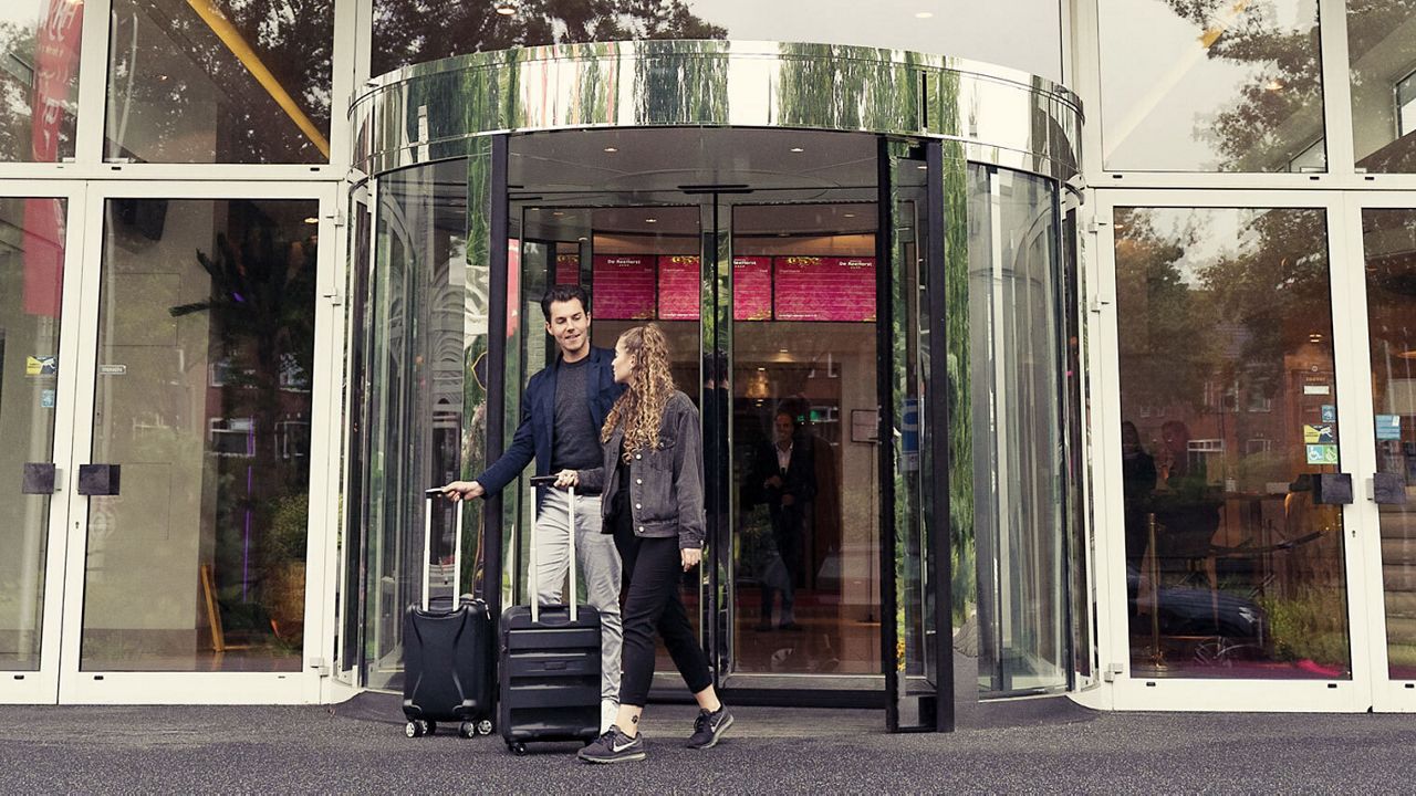 ASSA ABLOY Entrance Systems | Entry Door Systems For Buildings