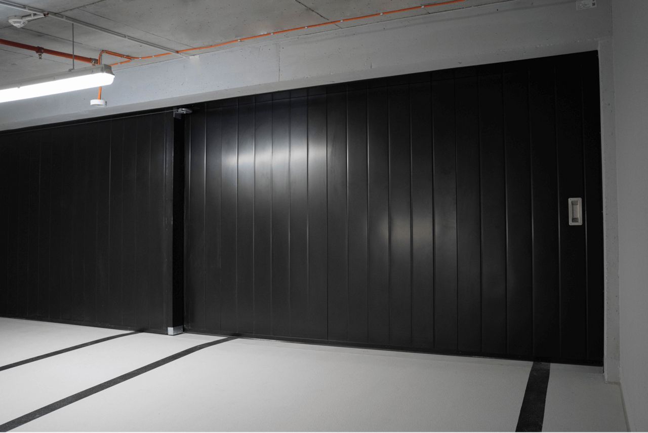 Ușă glisantă Marc P | ASSA ABLOY