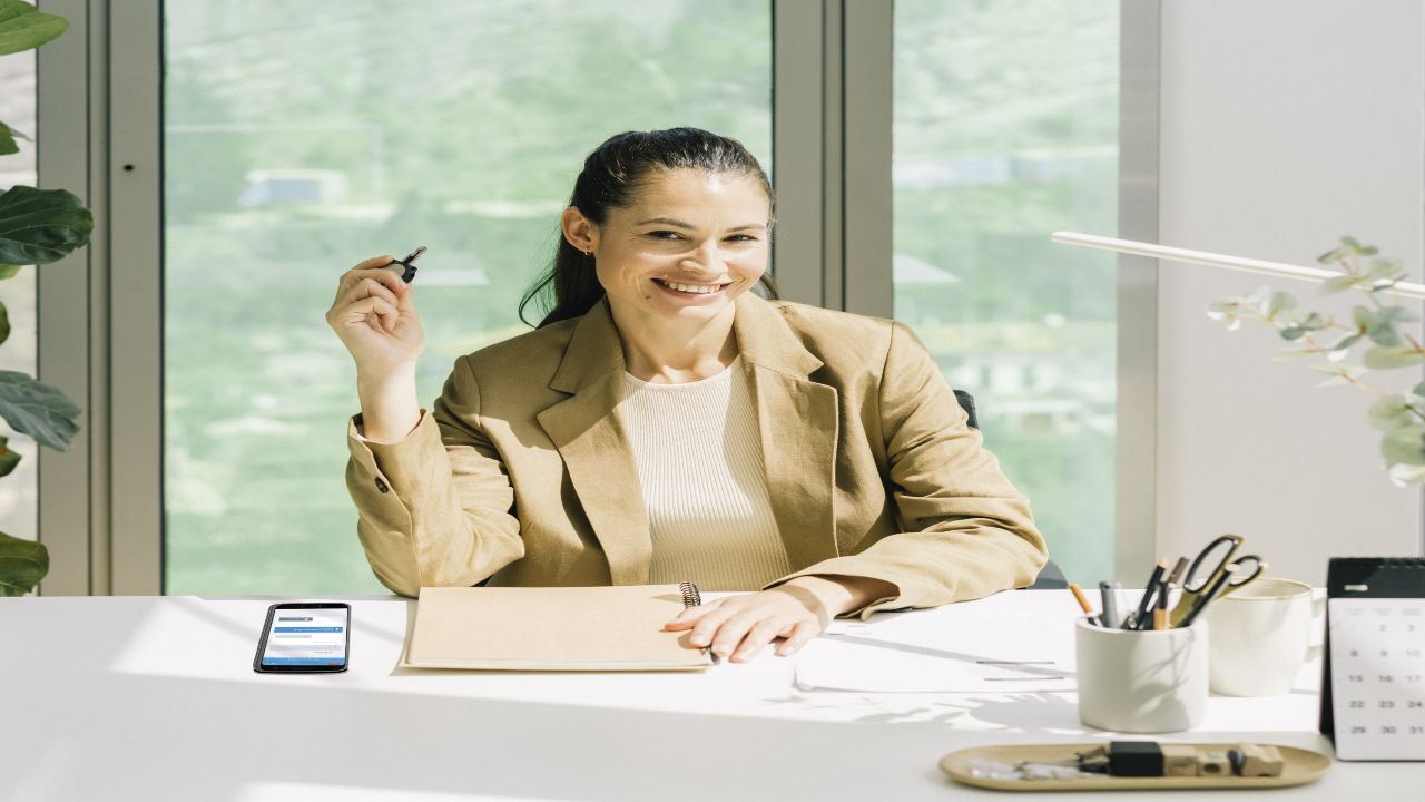 eCLIQ Spark – the electronic battery free key | ASSA ABLOY