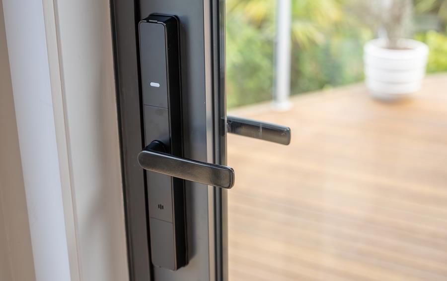 Yale Unity Slim Smart Lock | ASSA ABLOY