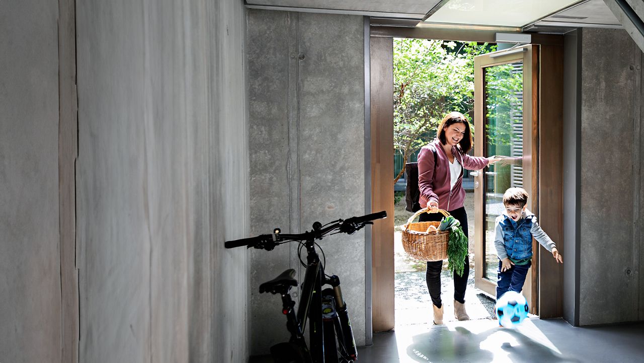 Avantages des ferme-portes avec bras à glissière | ASSA ABLOY