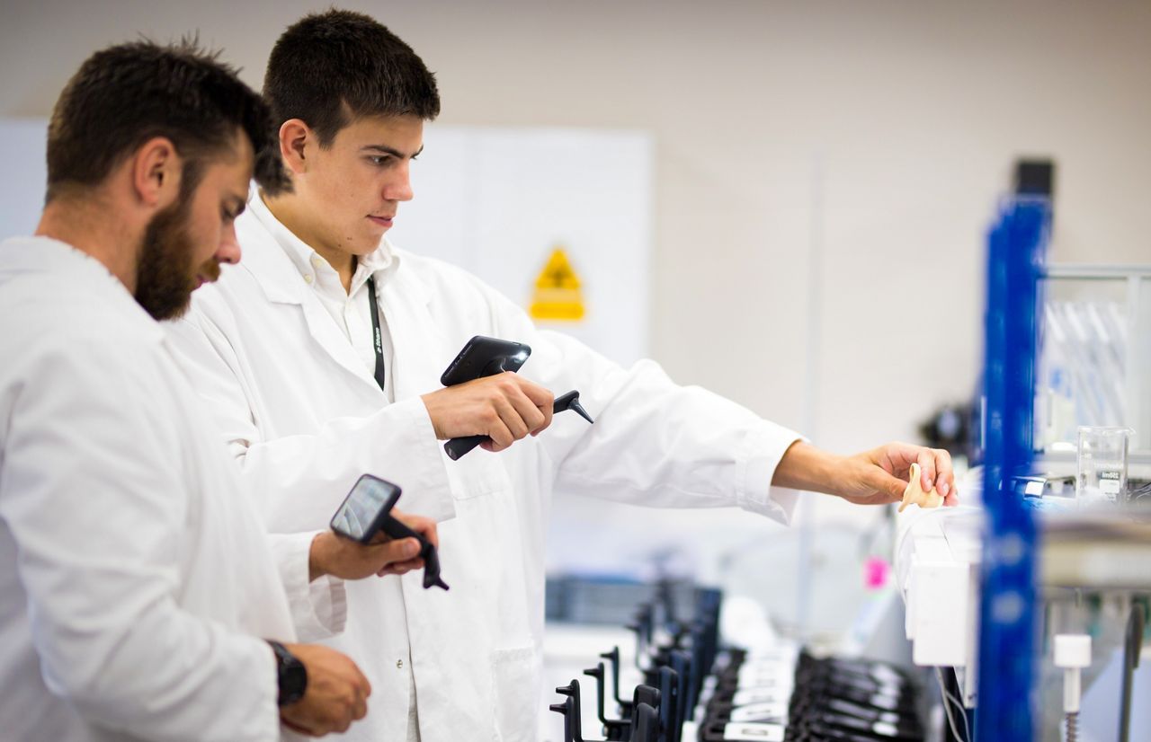 5 Fakten und Vorteile von hermetischen Türen in Laboren und ...