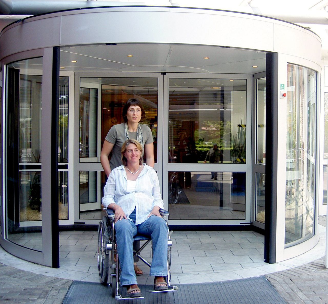 Disabled access: Building barrier free entrances