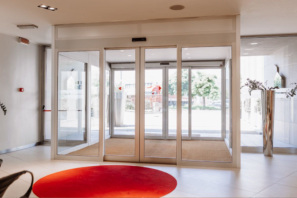 The best of Ditec automatic doors at the Hotel dei Laghi in Turate | Ditec