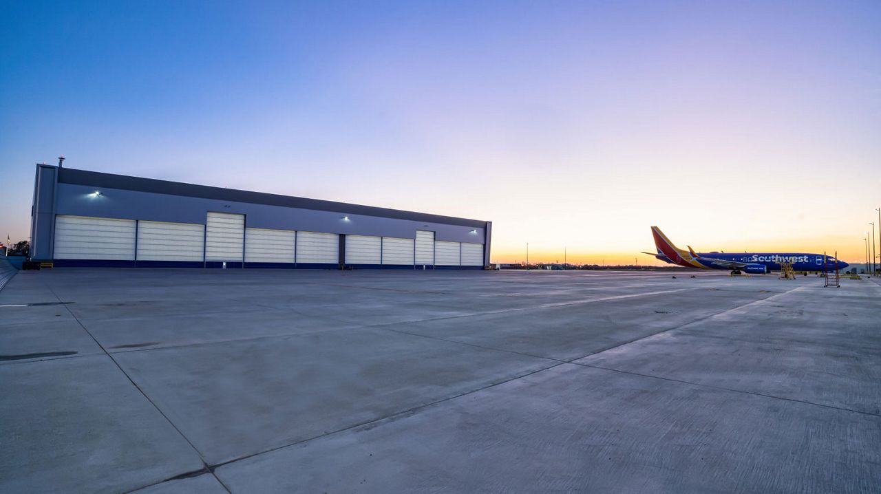 Megadoor solution allows Southwest Airlines to think bigger | ASSA ABLOY