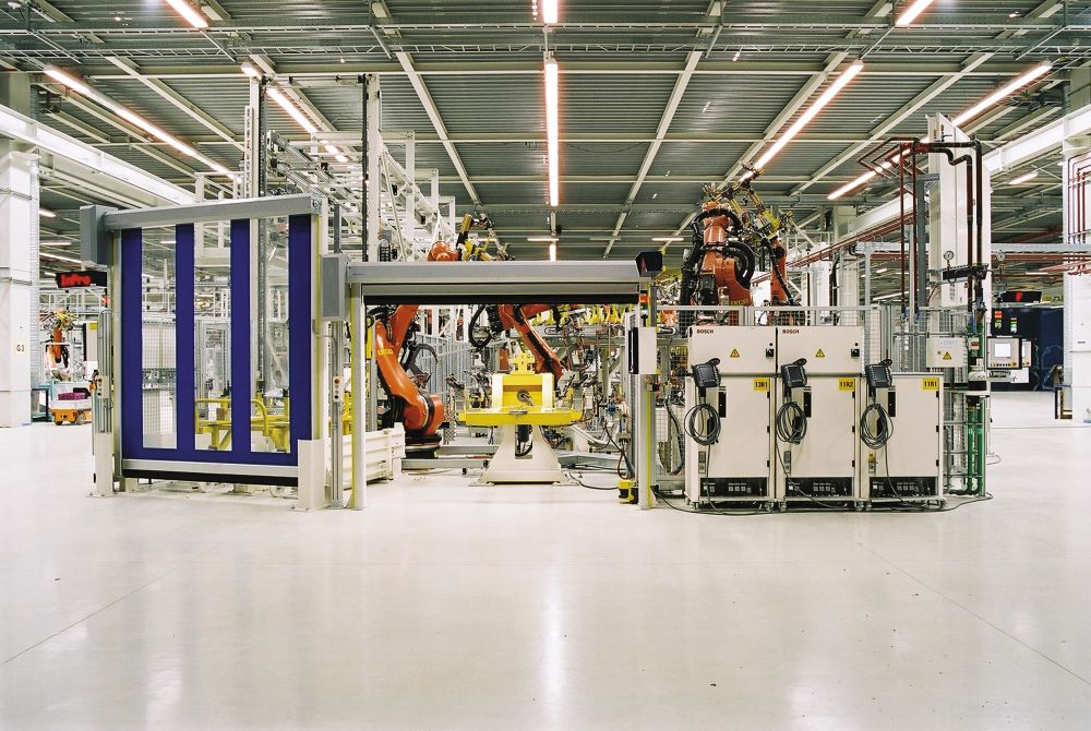 Machine protection doors: protecting people and enhancing productivity