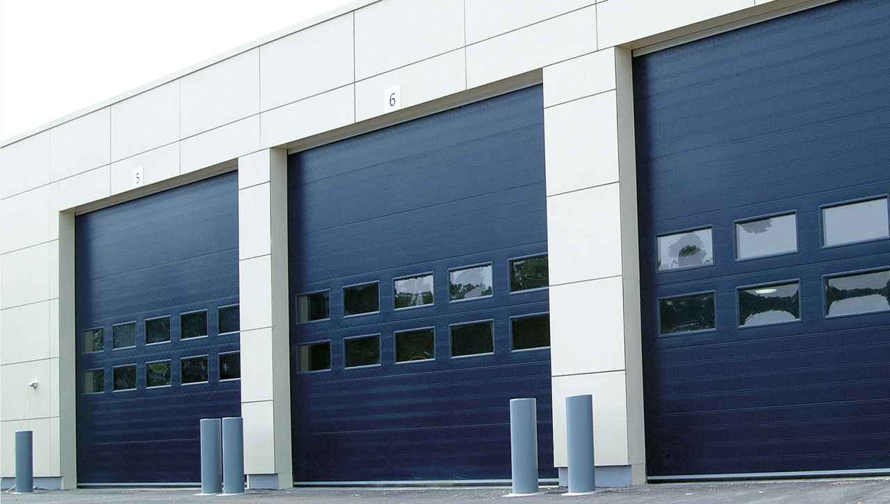 NASSAU 9000 Foam sectional door | Overhead Sectional Doors | ASSA ABLOY